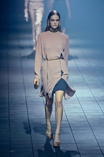 Défilé Lanvin Printemps-été 2012 Prêt-à-porter