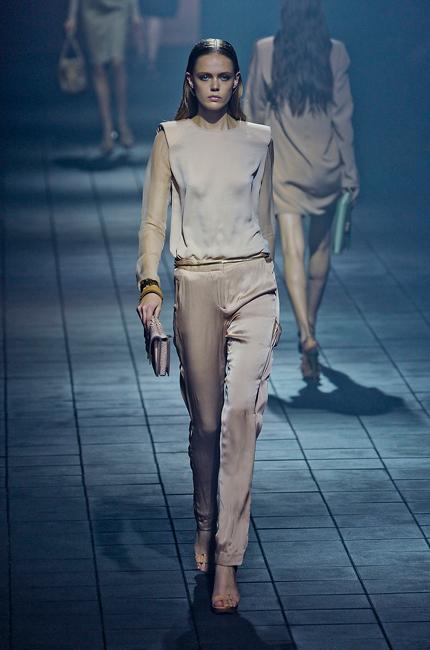 Défilé Lanvin Printemps-été 2012 Prêt-à-porter