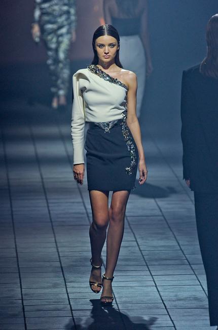 Défilé Lanvin Printemps-été 2012 Prêt-à-porter