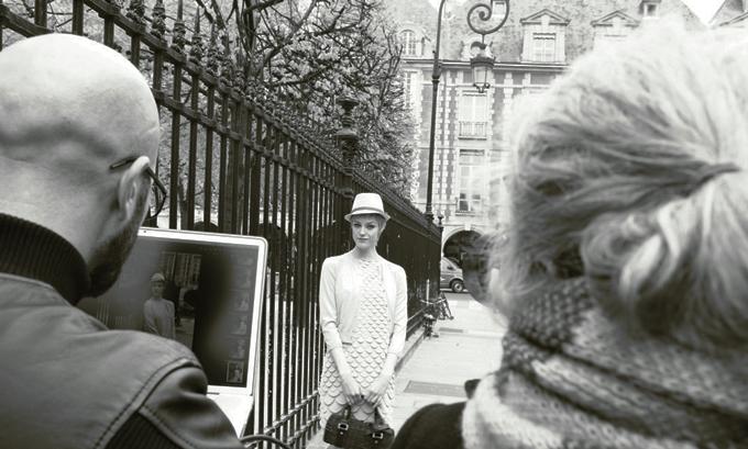 Julie Delpy, one day in Paris