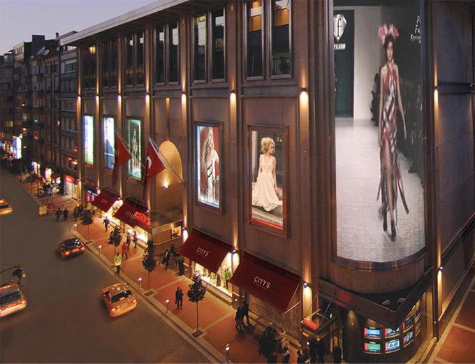 Istanbul dans les pas de Myriam Seguy et Frédéric Krief