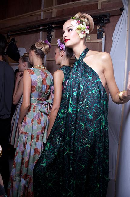 Défilé Issa London Printemps-été 2013 Prêt-à-porter