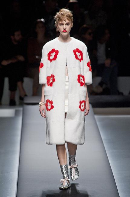 Défilé Prada Printemps-été 2013 Prêt-à-porter