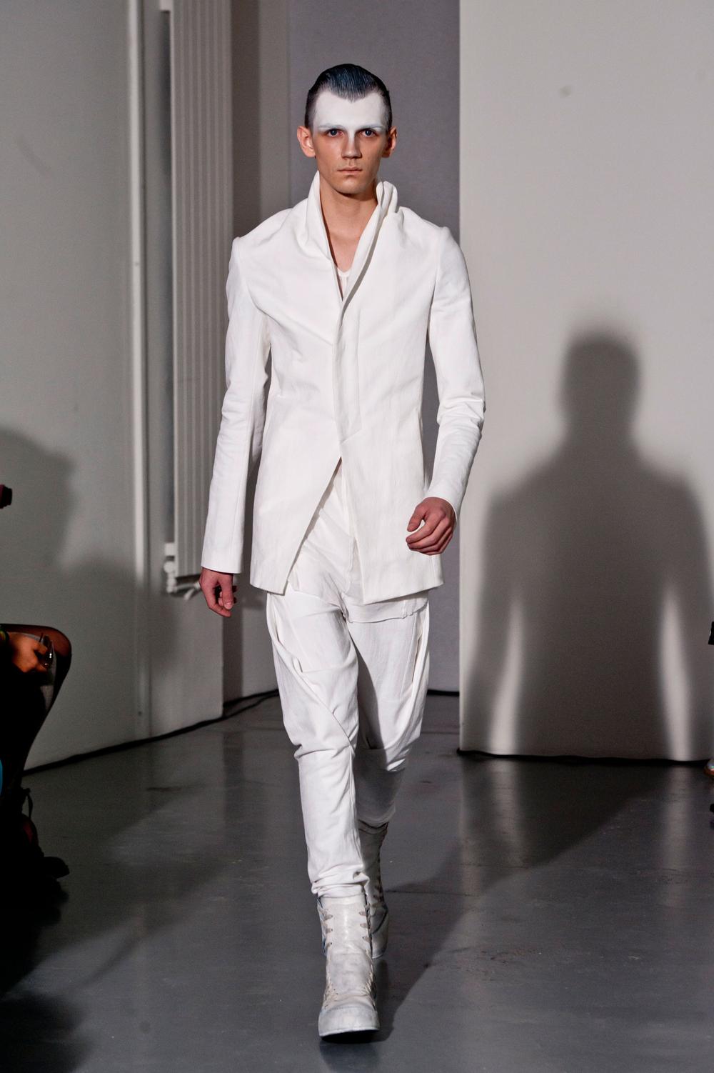 Défilé Julius Printemps-été 2014 Homme