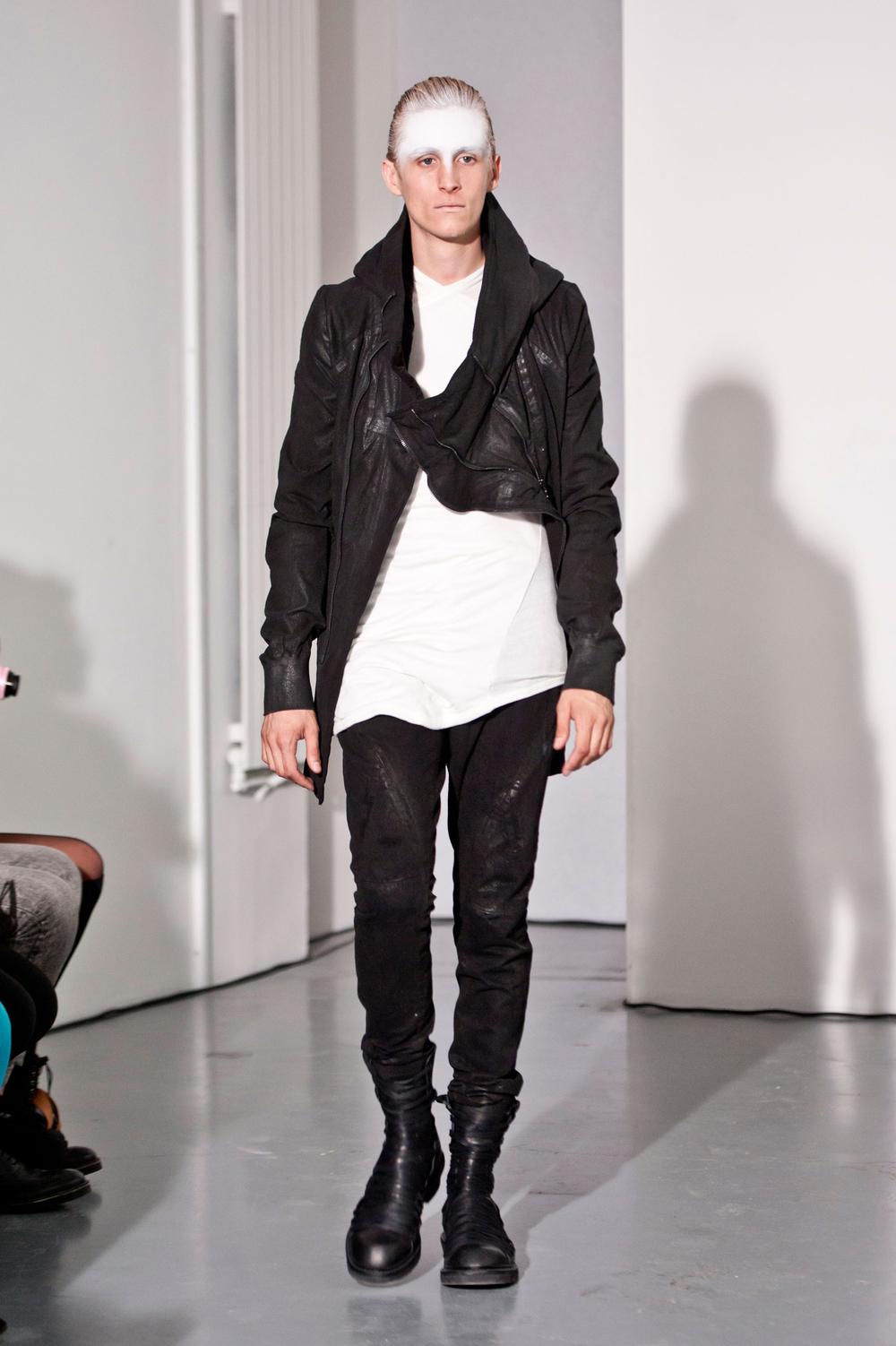 Défilé Julius Printemps-été 2014 Homme