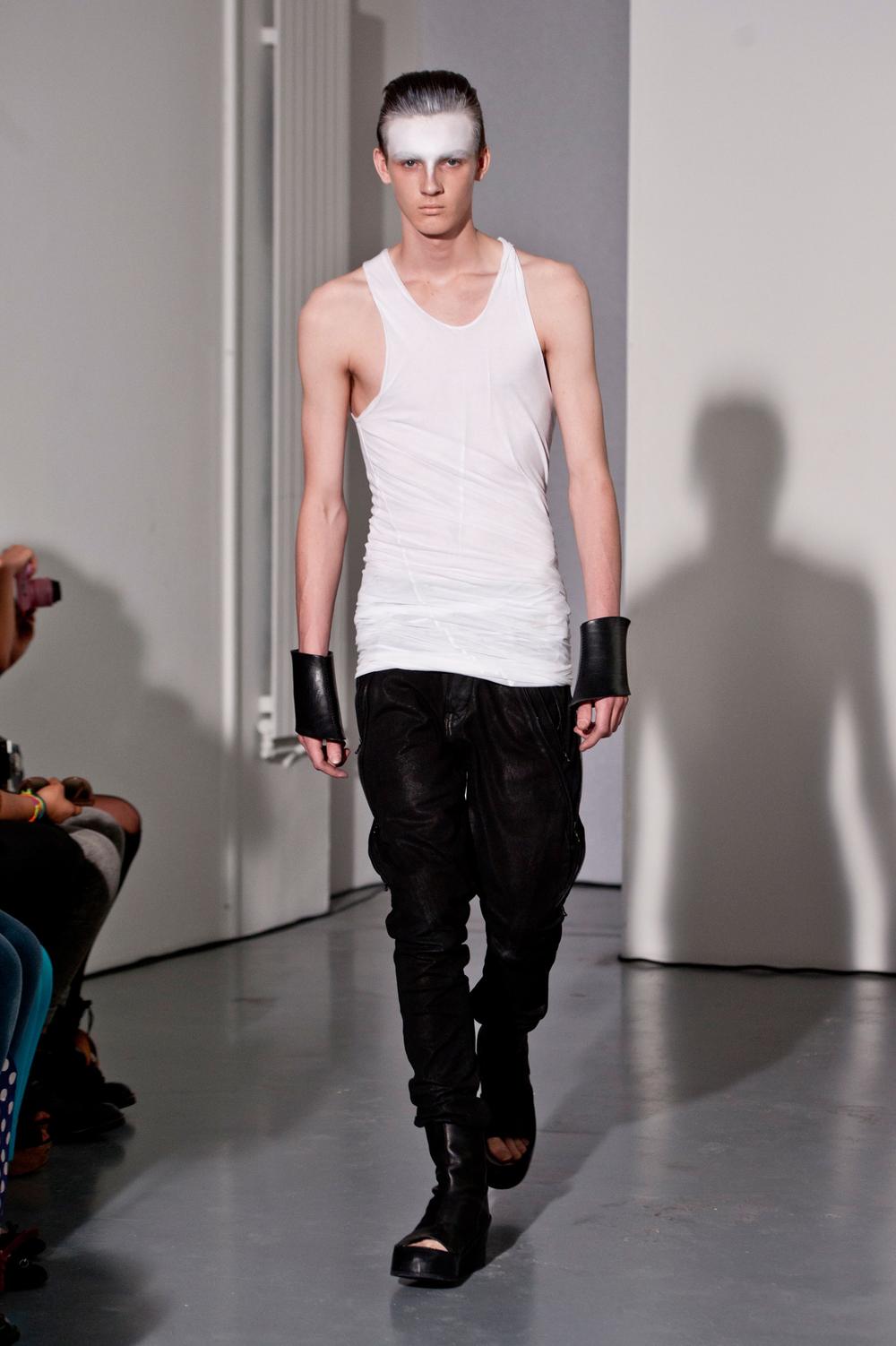 Défilé Julius Printemps-été 2014 Homme