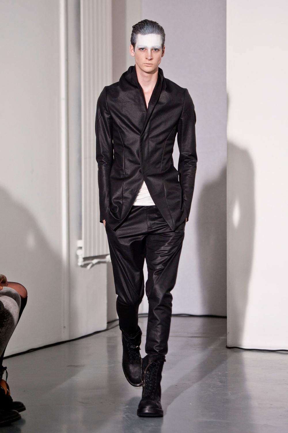 Défilé Julius Printemps-été 2014 Homme