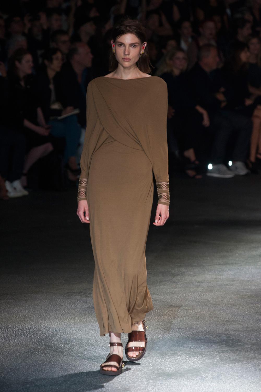 Défilé Givenchy Printemps-été 2014 Prêt-à-porter