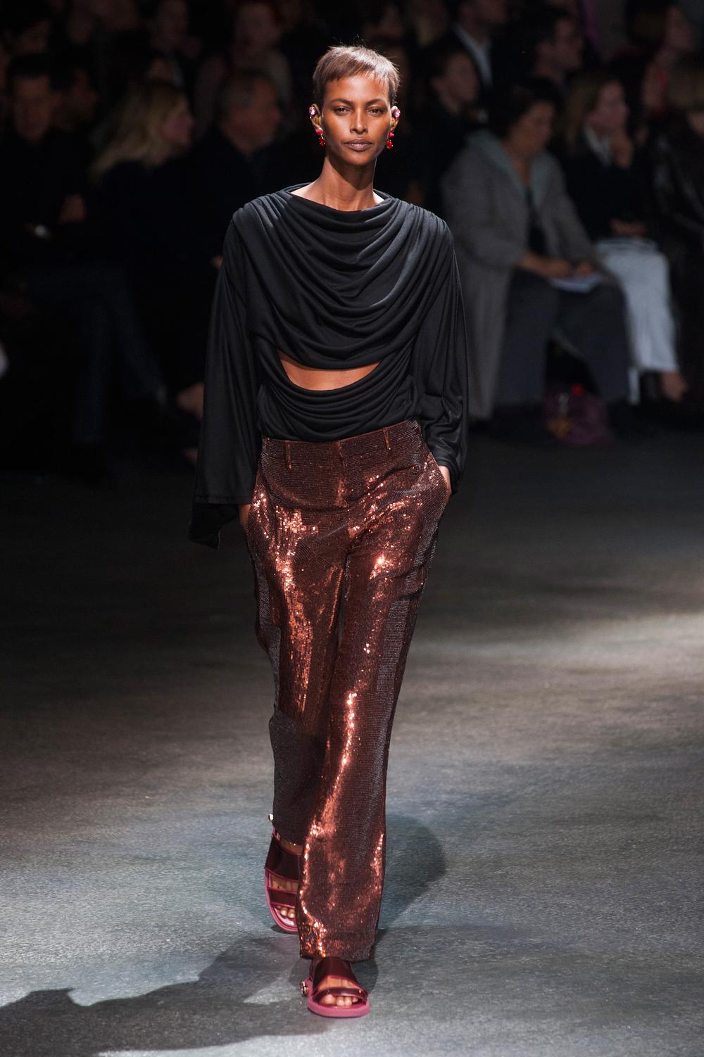 Défilé Givenchy Printemps-été 2014 Prêt-à-porter