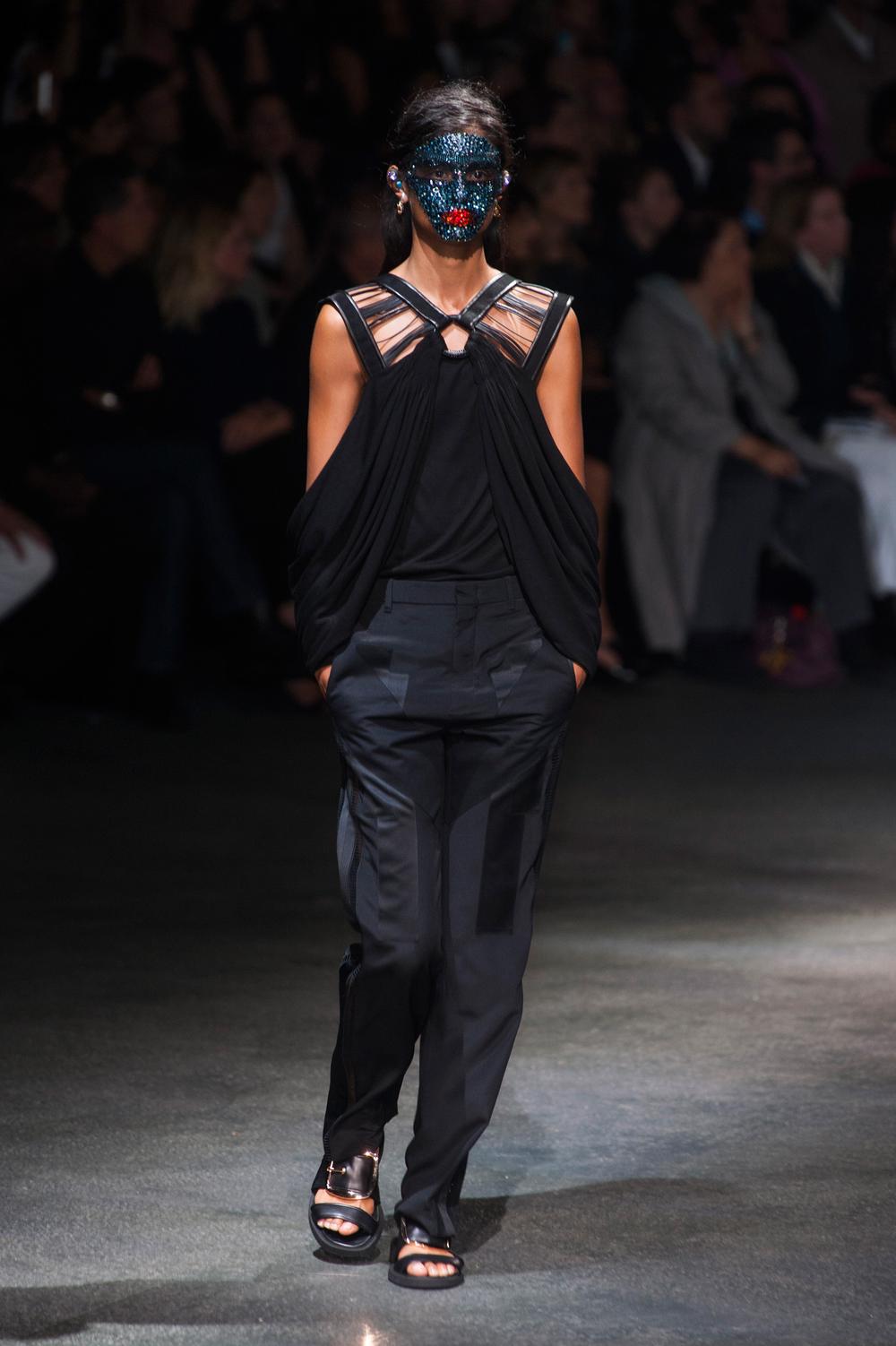 Défilé Givenchy Printemps-été 2014 Prêt-à-porter