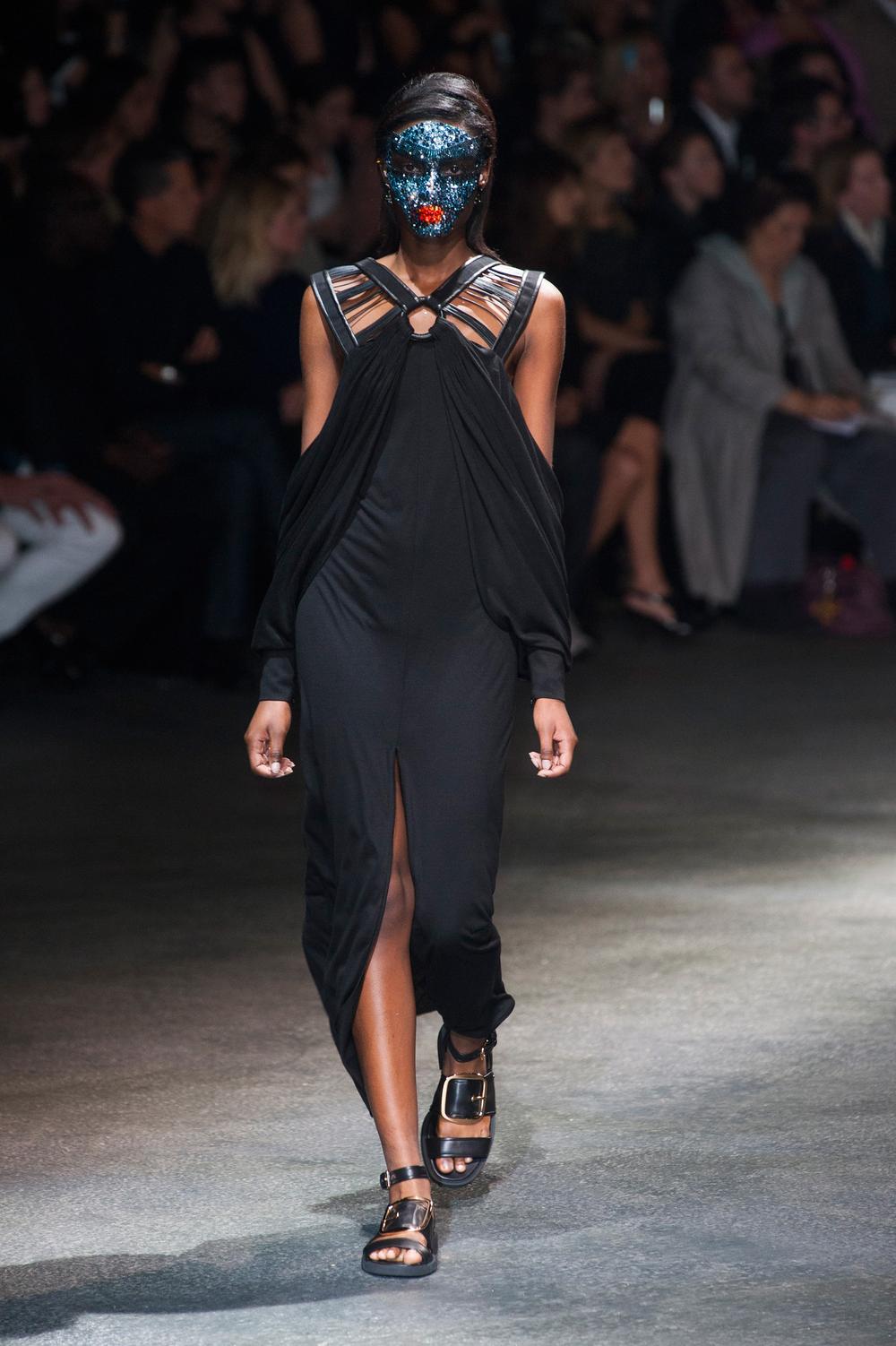 Défilé Givenchy Printemps-été 2014 Prêt-à-porter