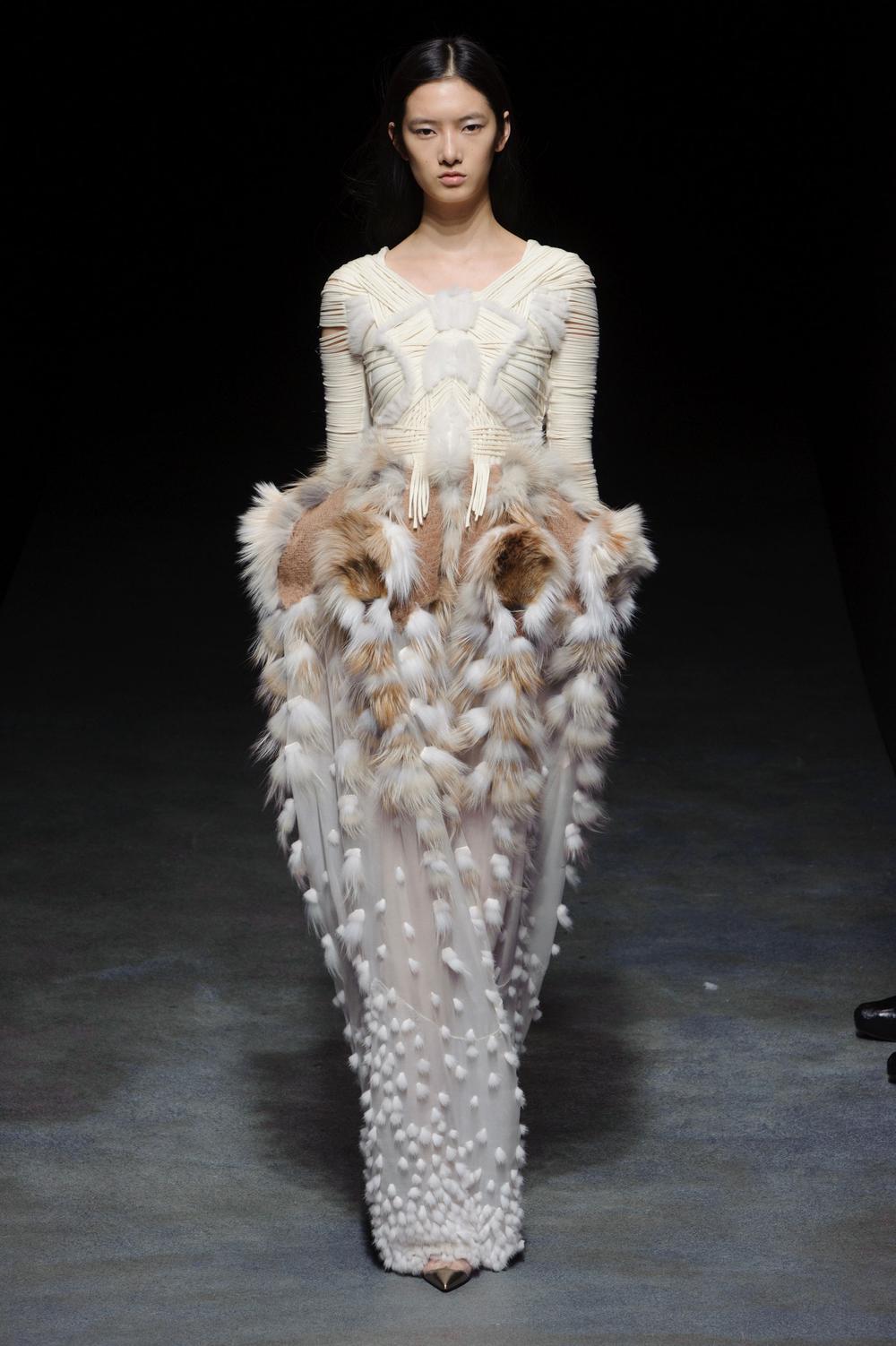 Défilé Yiqing Yin Printemps-été 2014 Haute couture