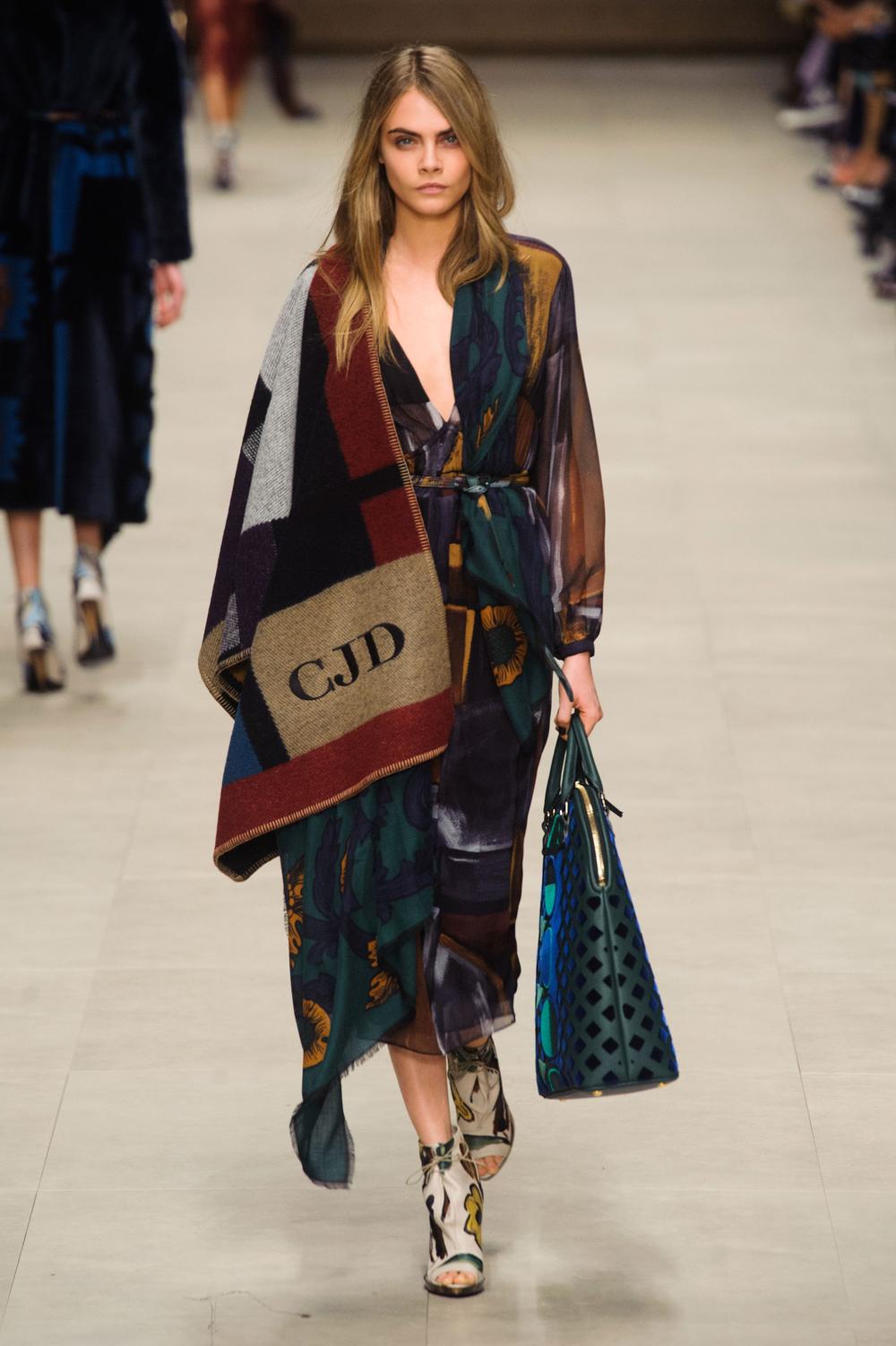 Défilé Burberry Automne-hiver 2014-2015 Prêt-à-porter