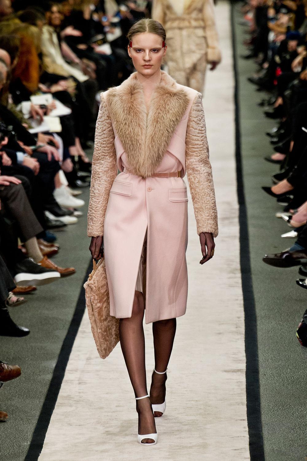 Défilé Givenchy Automne-hiver 2014-2015 Prêt-à-porter