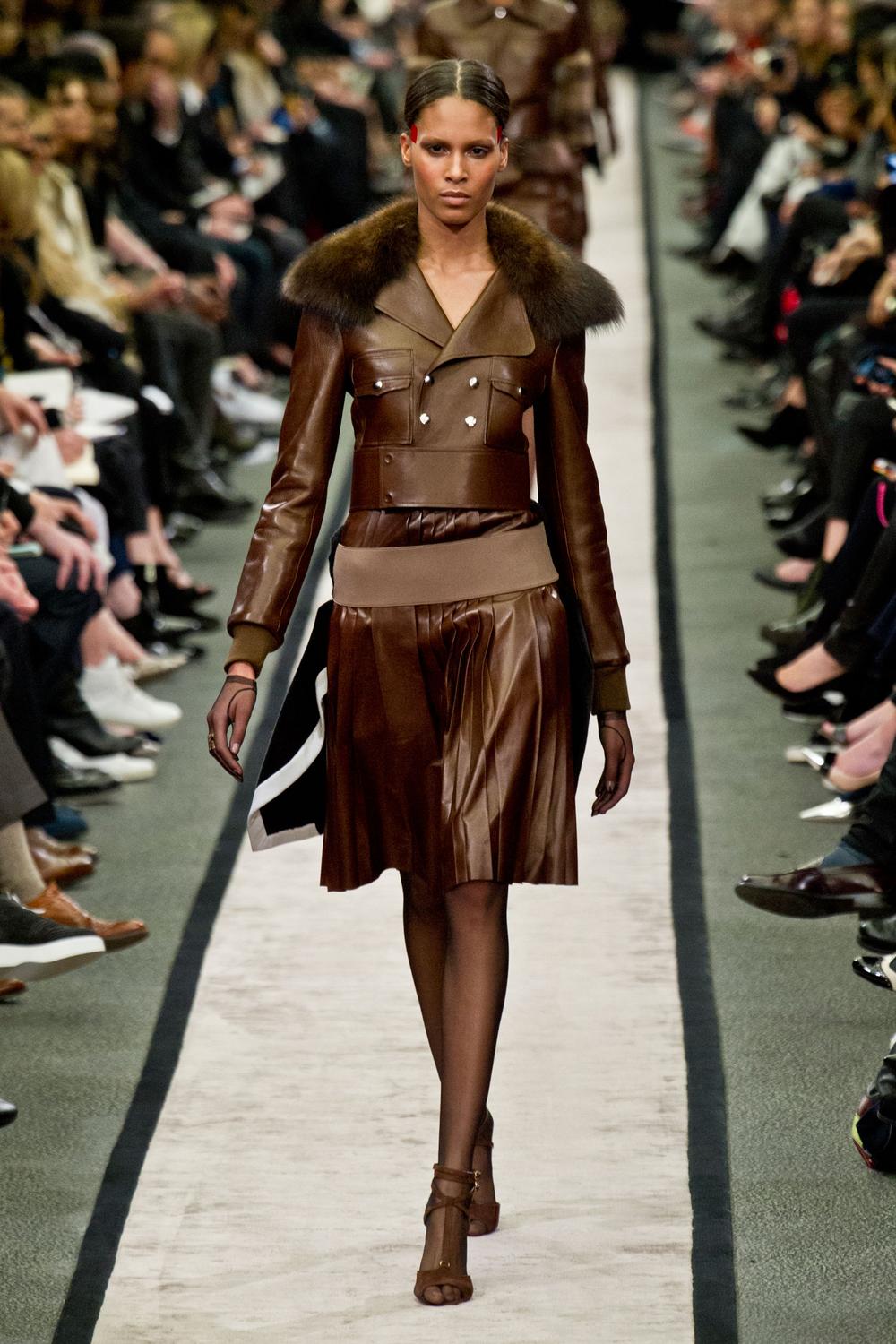 Défilé Givenchy Automne-hiver 2014-2015 Prêt-à-porter