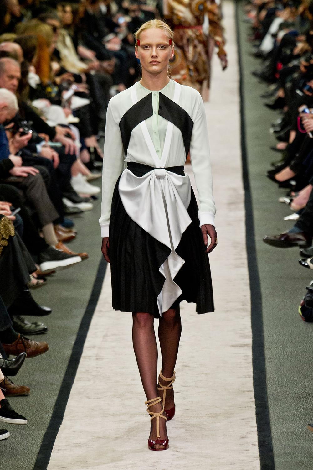 Défilé Givenchy Automne-hiver 2014-2015 Prêt-à-porter