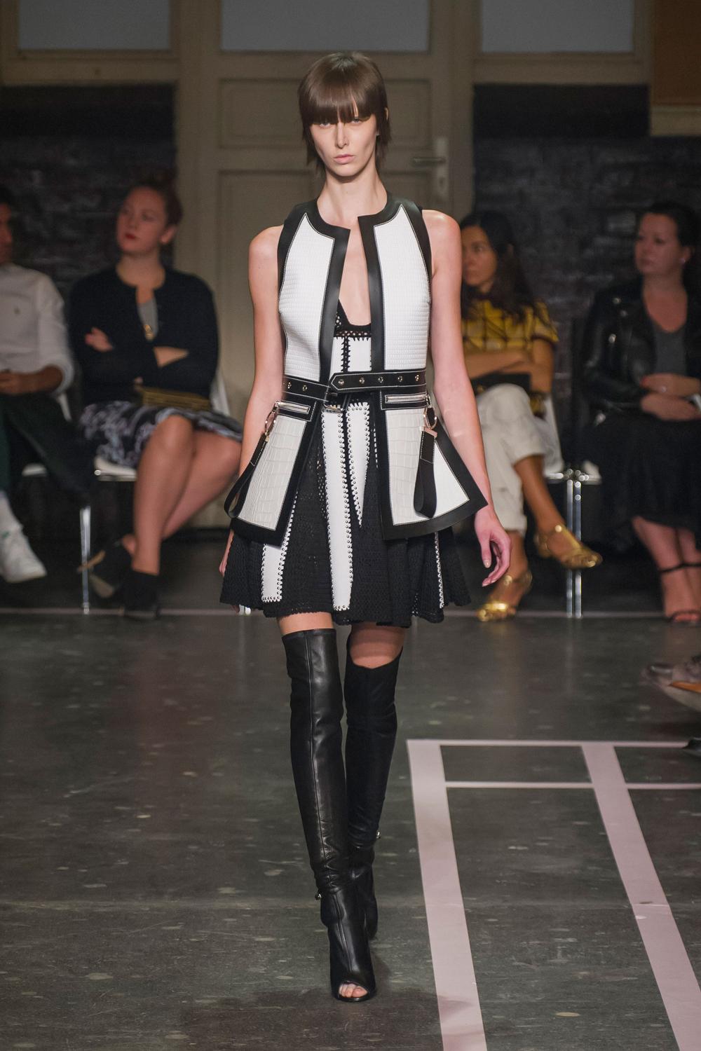 Défilé Givenchy printemps-été 2015 Prêt-à-porter