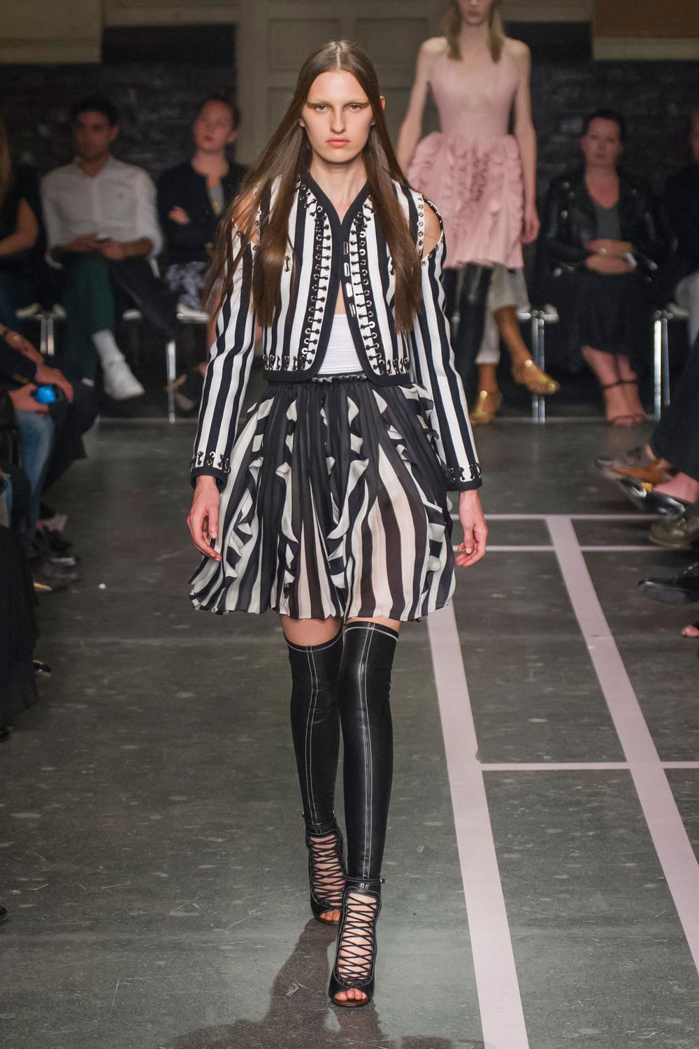 Défilé Givenchy printemps-été 2015 Prêt-à-porter