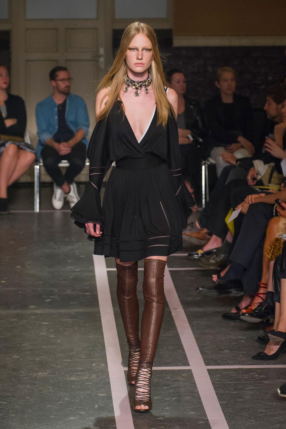 Défilé Givenchy printemps-été 2015 Prêt-à-porter