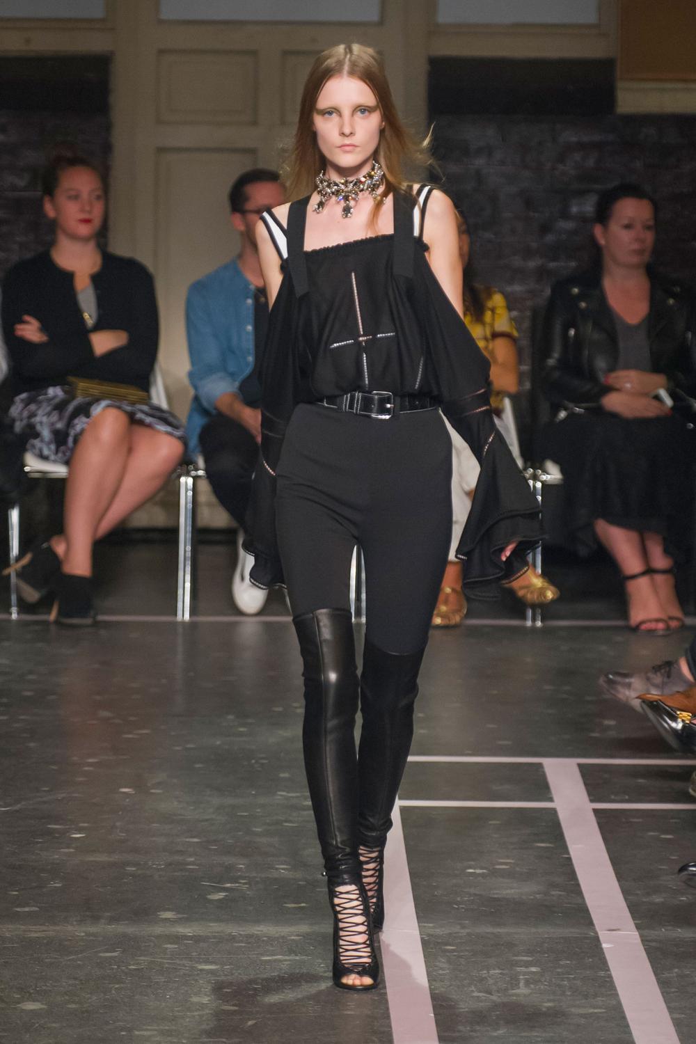 Défilé Givenchy printemps-été 2015 Prêt-à-porter