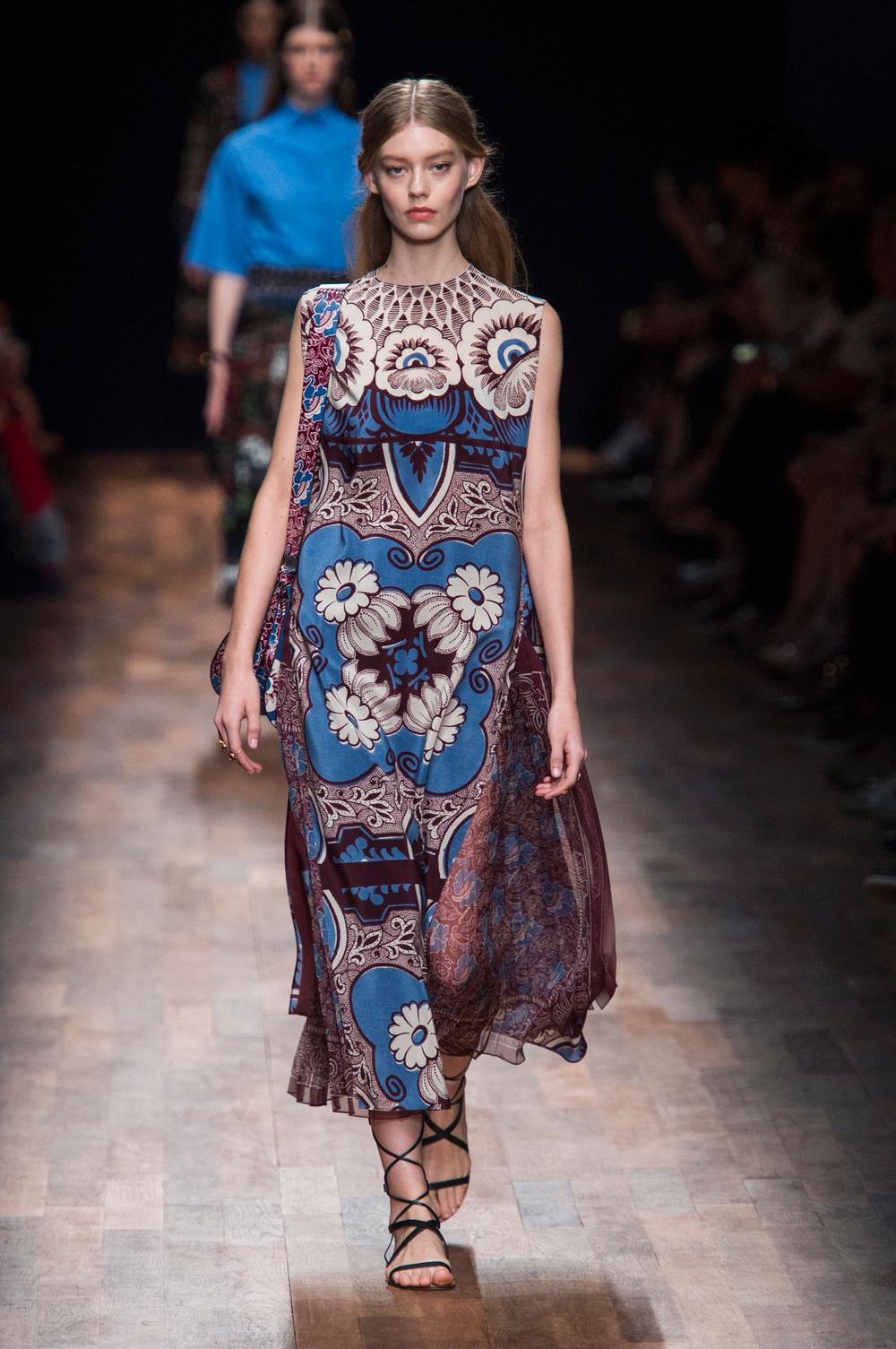 Défilé Valentino printemps-été 2015 Prêt-à-porter