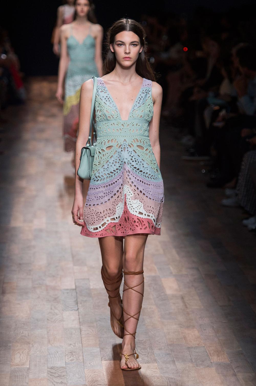 Défilé Valentino printemps-été 2015 Prêt-à-porter