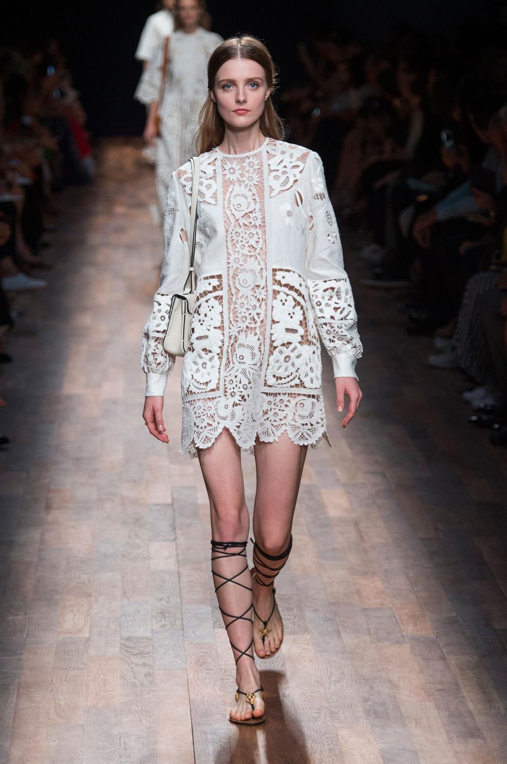 Défilé Valentino printemps-été 2015 Prêt-à-porter