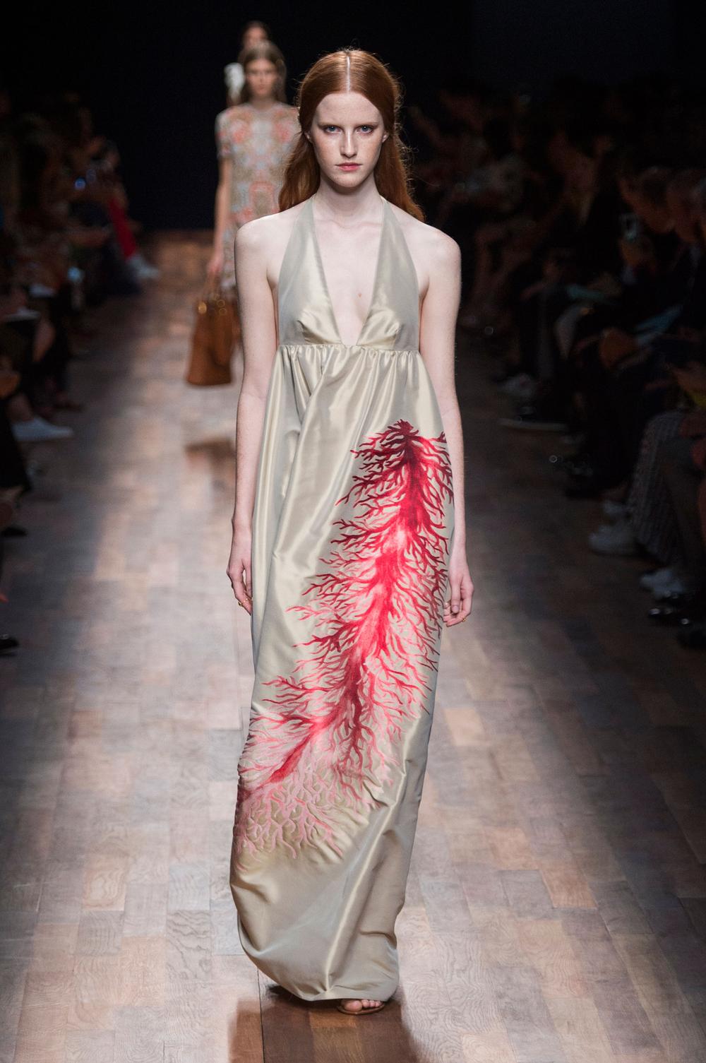 Défilé Valentino printemps-été 2015 Prêt-à-porter