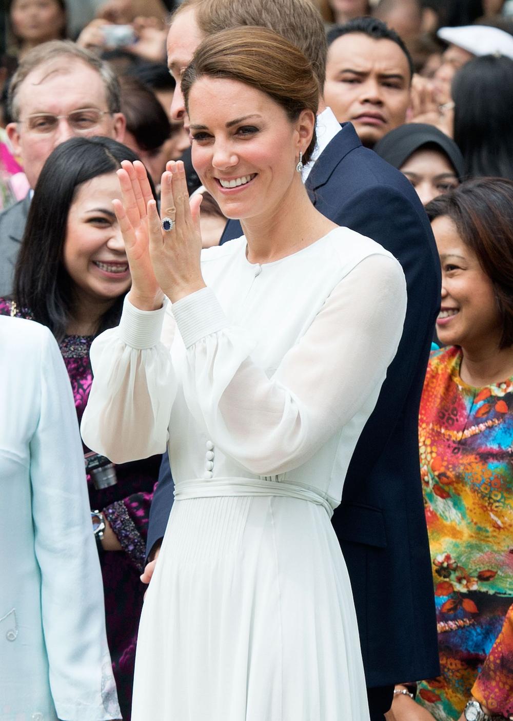 La bague de fiançailles la plus populaire sur Pinterest est... très ...