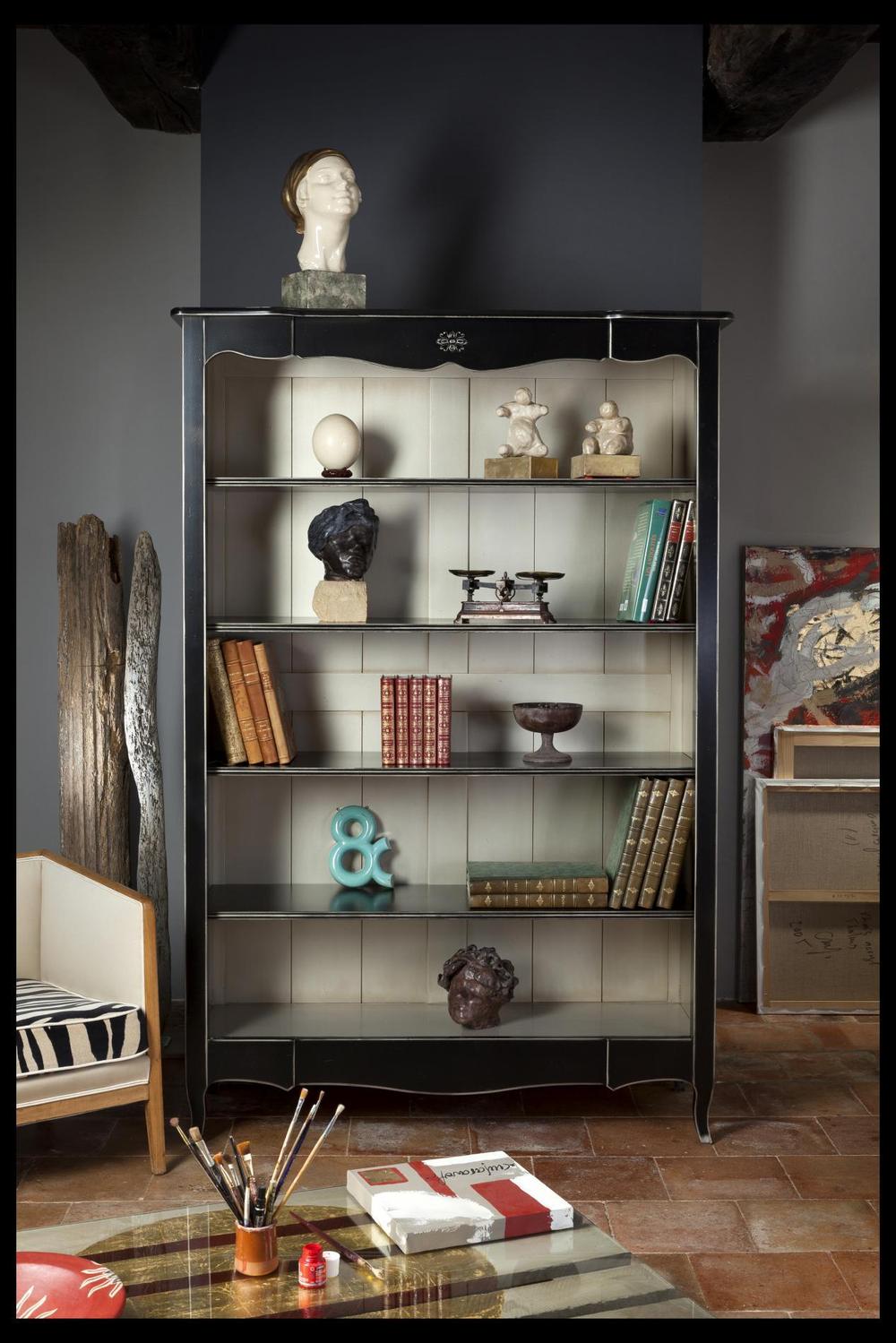 Une bibliothèque design dans mon salon