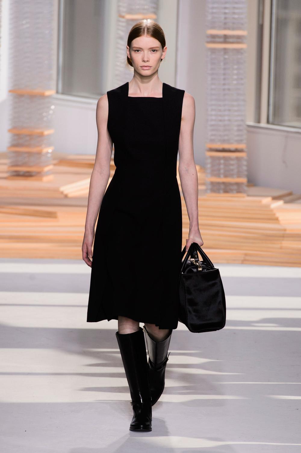 Jason Wu imagine une "beauté industrielle" pour Boss Women