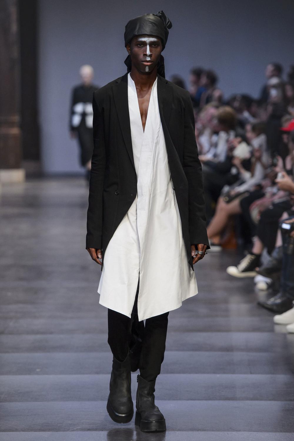 Défilé Julius Printemps-été 2016 Homme