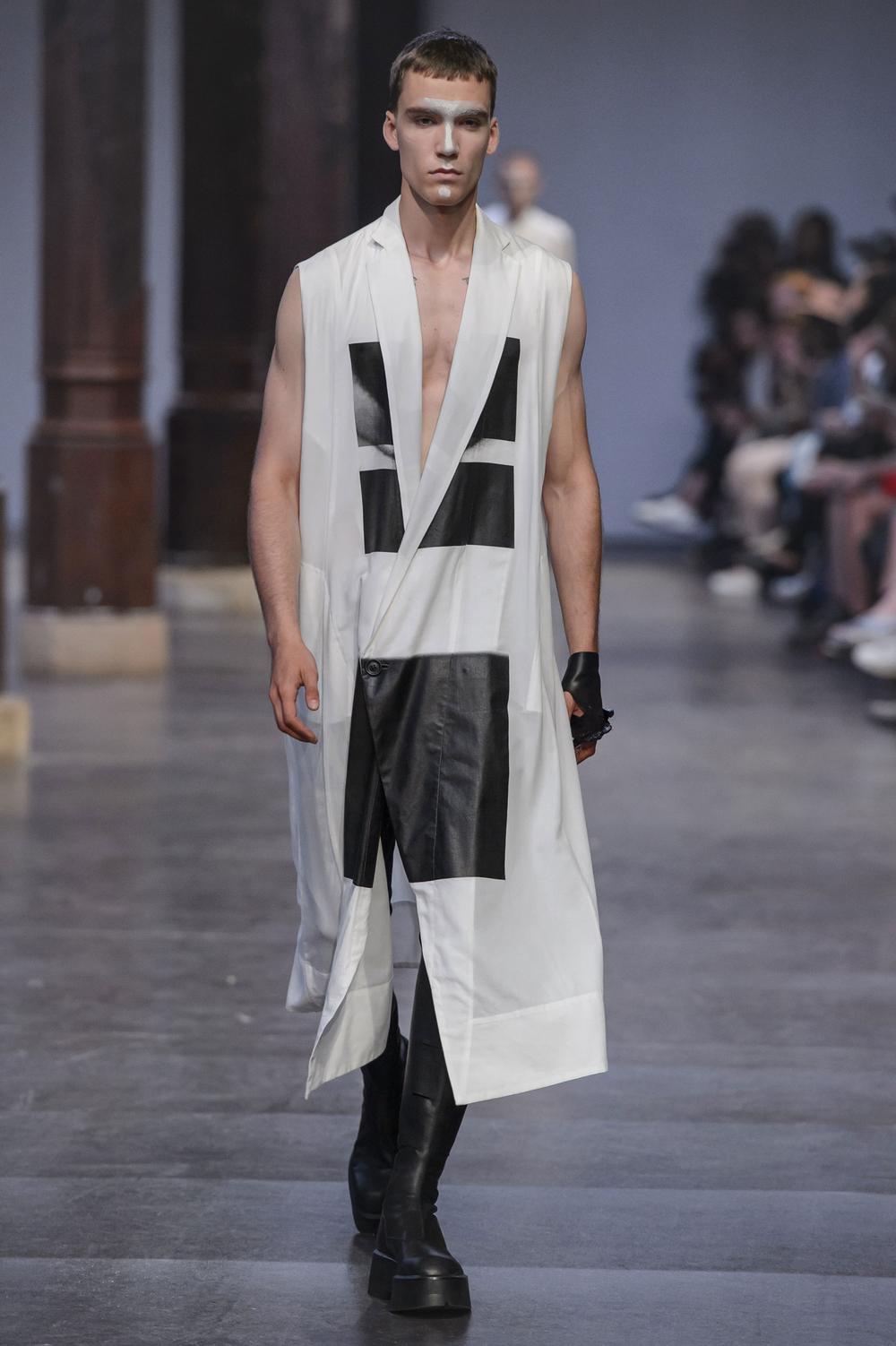 Défilé Julius Printemps-été 2016 Homme