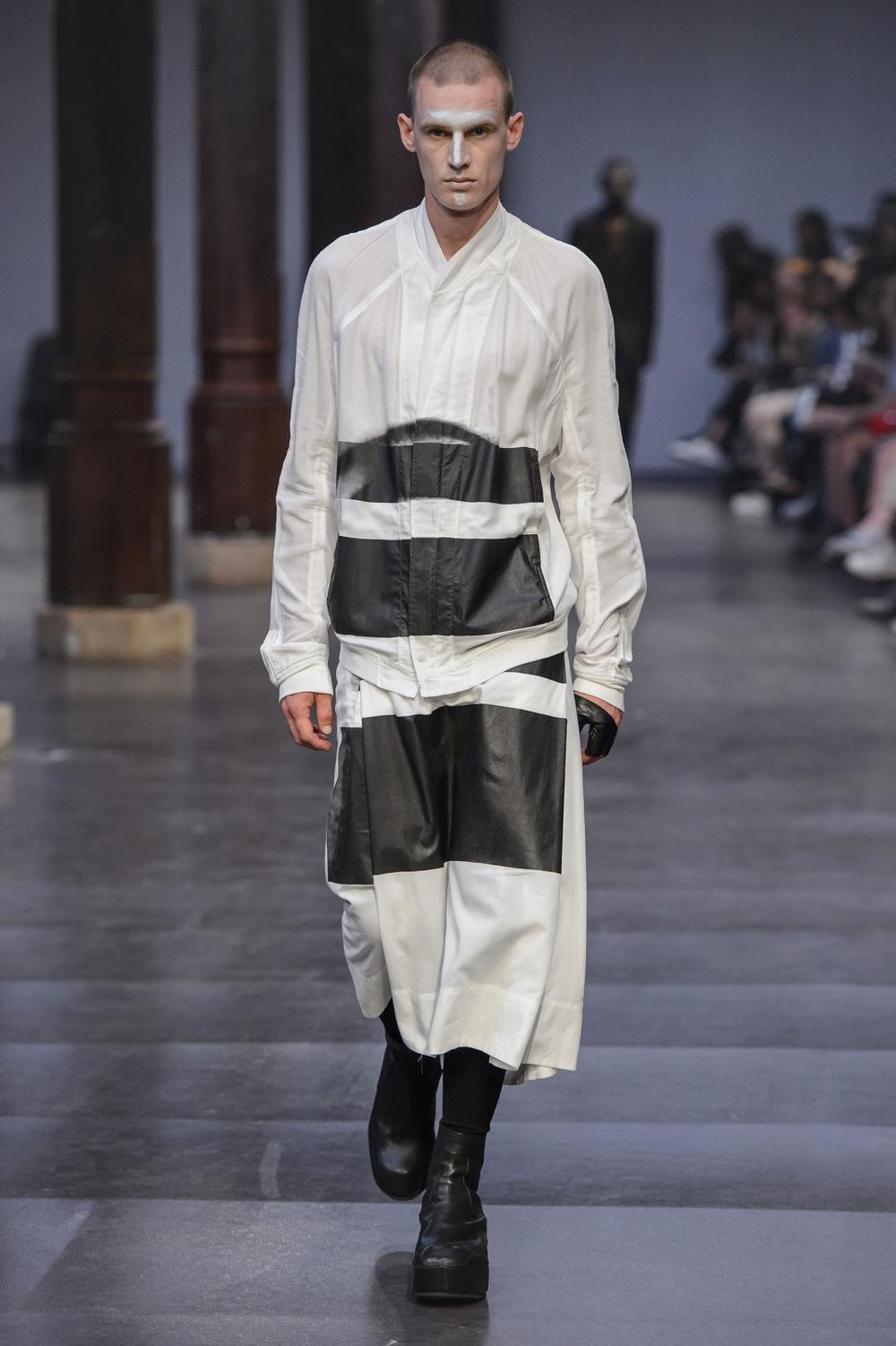 Défilé Julius Printemps-été 2016 Homme