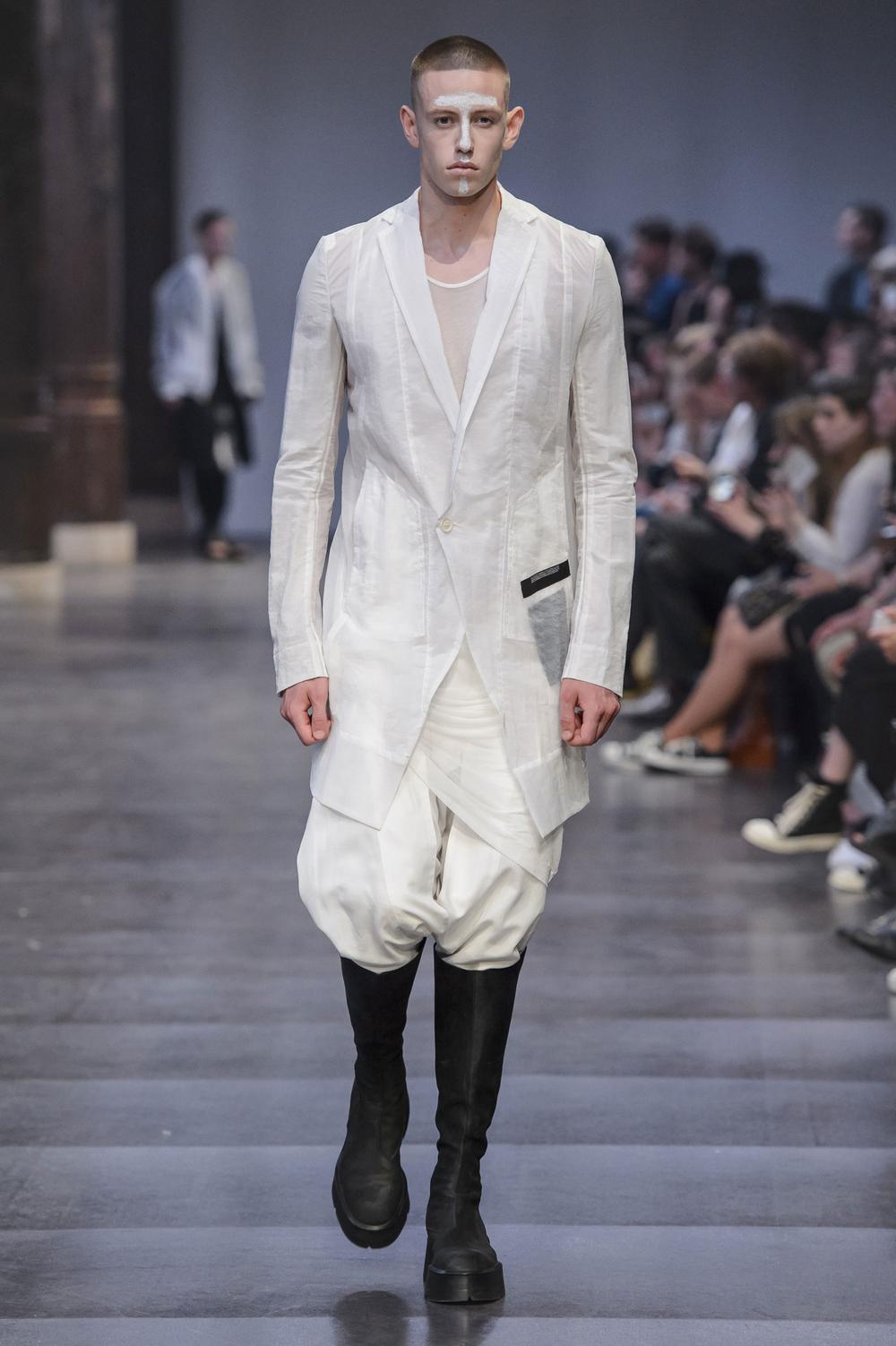 Défilé Julius Printemps-été 2016 Homme