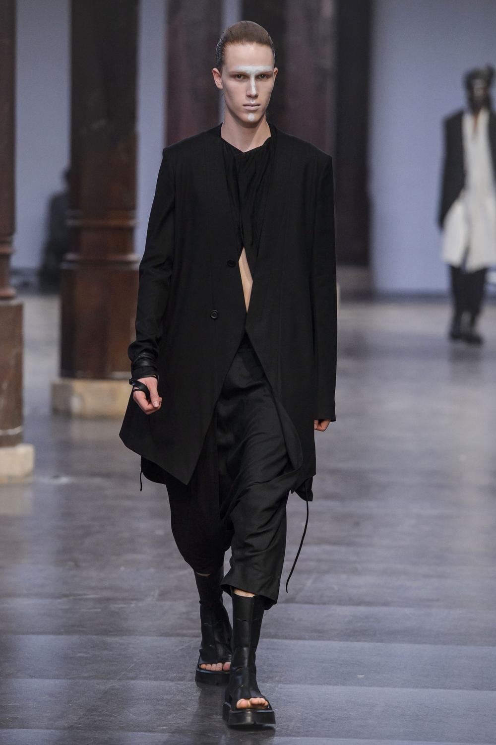 Défilé Julius Printemps-été 2016 Homme