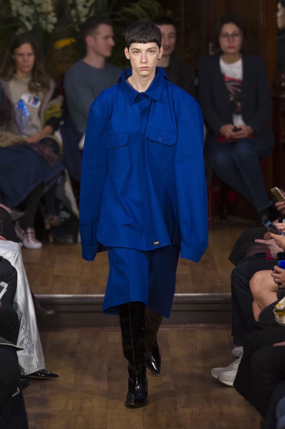 Défilé Vetements Printemps-été 2016 Prêt-à-porter