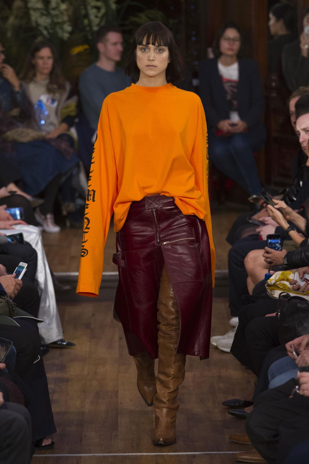 Défilé Vetements Printemps-été 2016 Prêt-à-porter