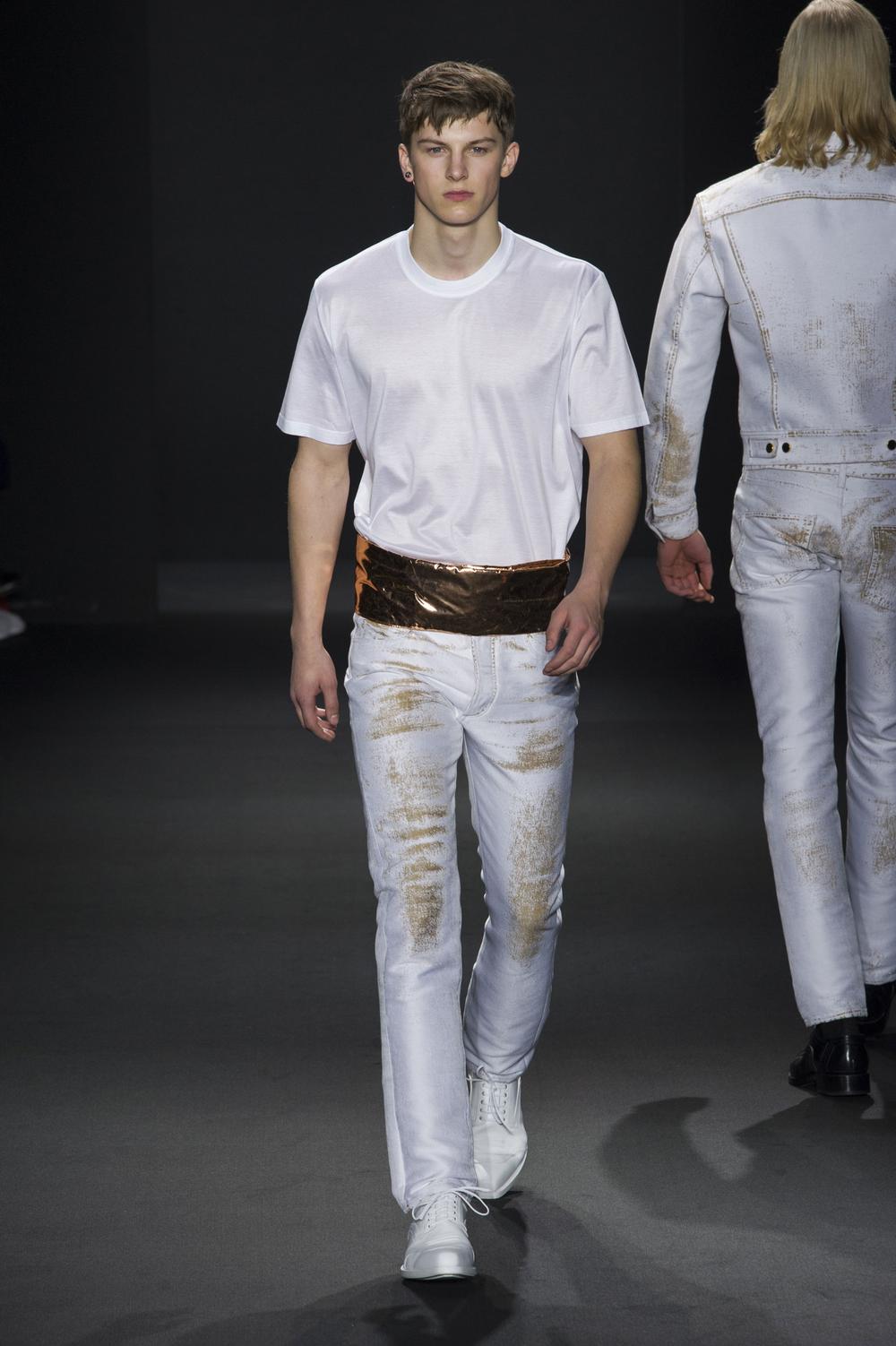 Défilé Calvin Klein Collection Automne-hiver 2016-2017 Homme