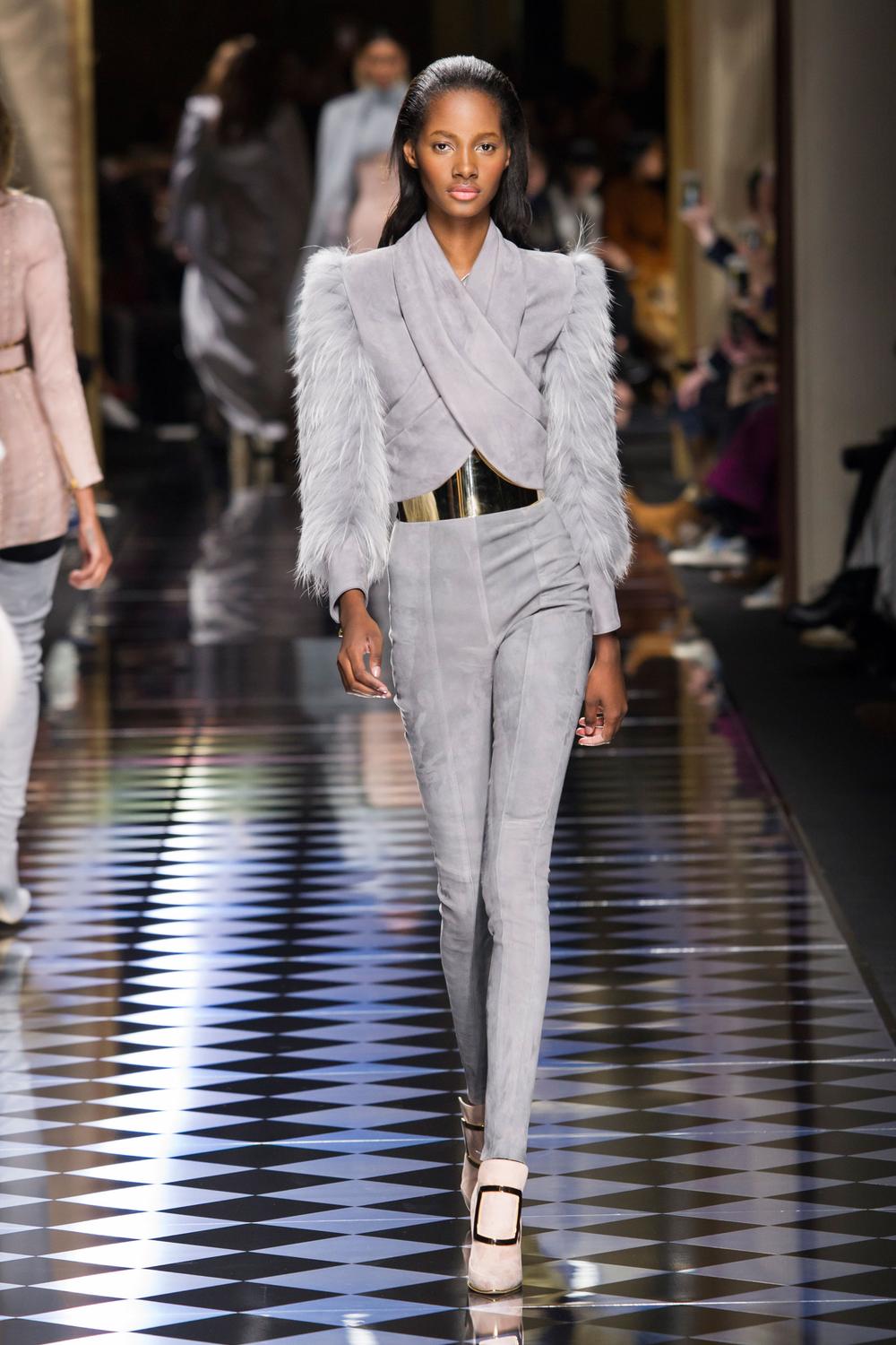 Défilé Balmain Automne-hiver 2016-2017 Prêt-à-porter