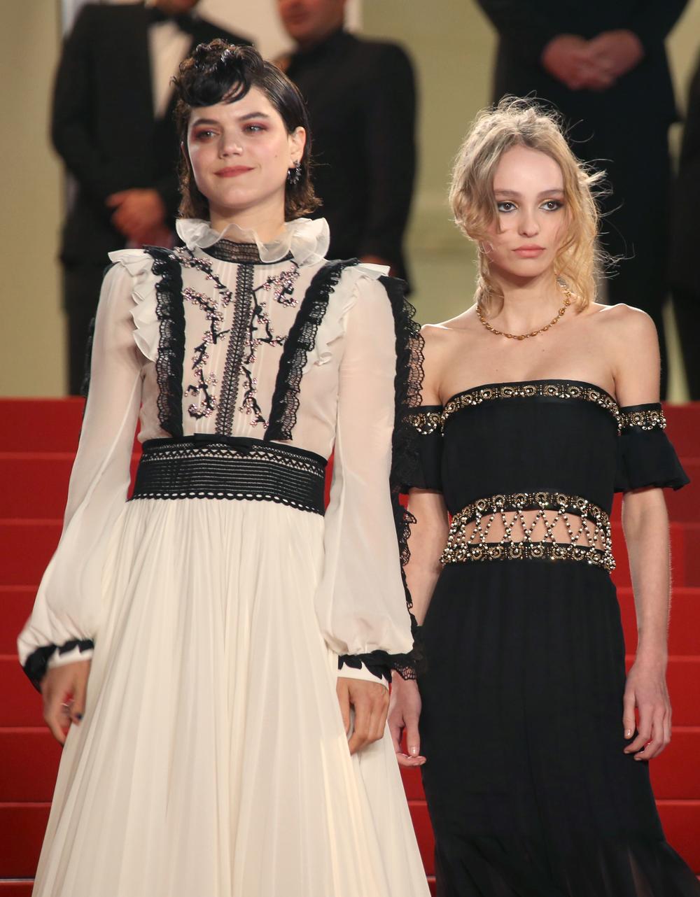 Lily-Rose Depp, icône pop en couverture de "Love Magazine"