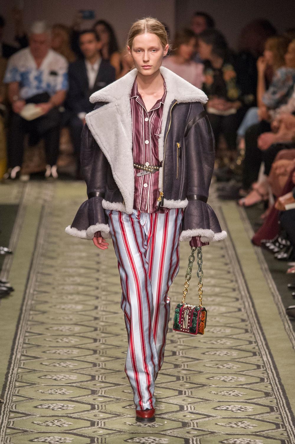 Défilé Burberry Automne 2016 Prêt-à-porter