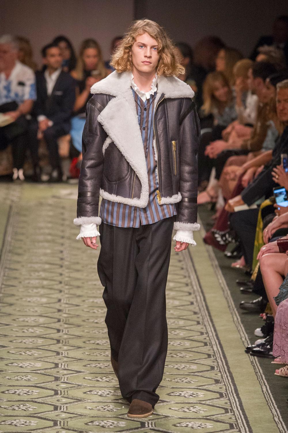 Défilé Burberry Automne 2016 Prêt-à-porter