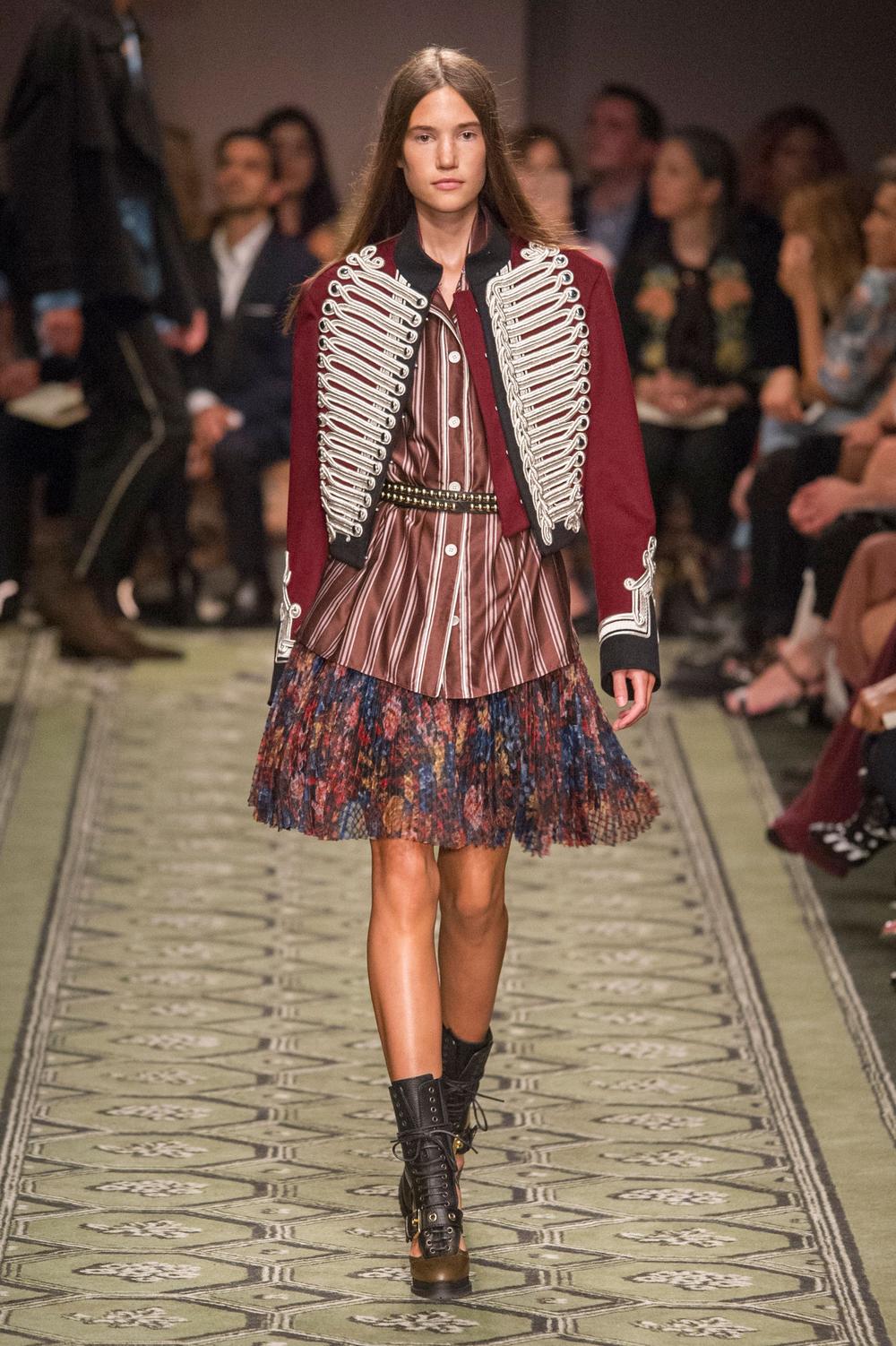 Défilé Burberry Automne 2016 Prêt-à-porter