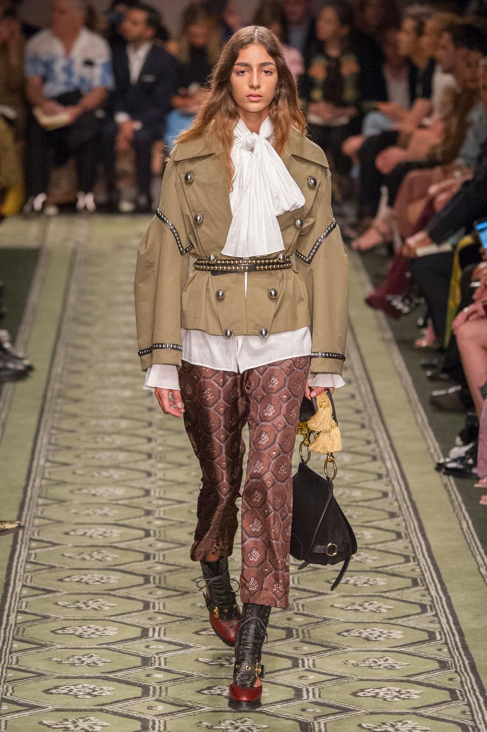 Défilé Burberry Automne 2016 Prêt-à-porter