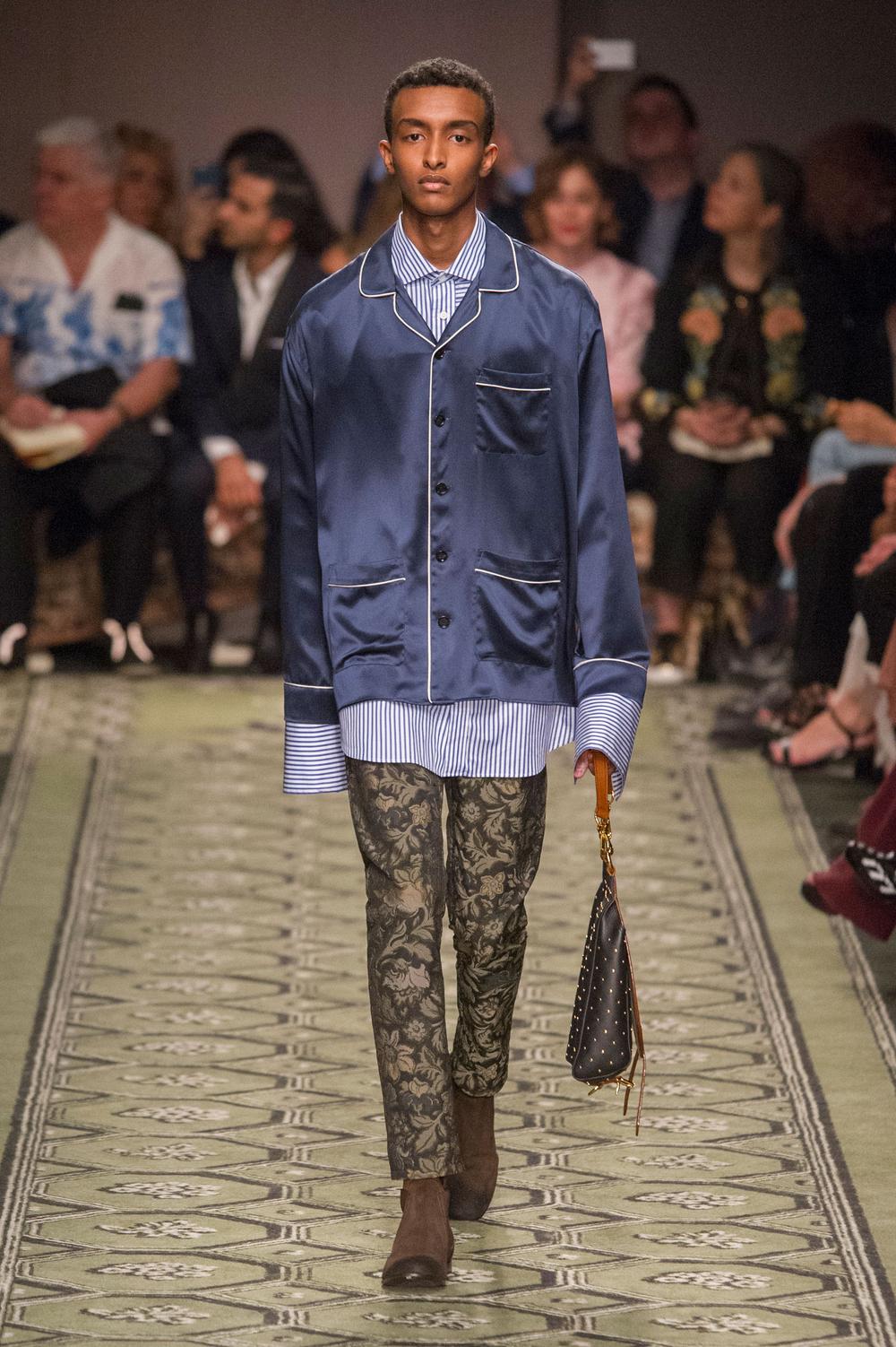 Défilé Burberry Automne 2016 Prêt-à-porter