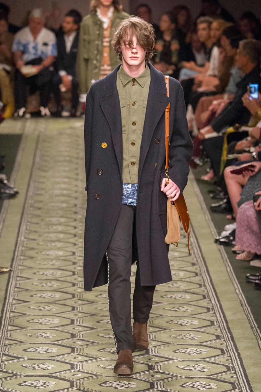 Défilé Burberry Automne 2016 Prêt-à-porter