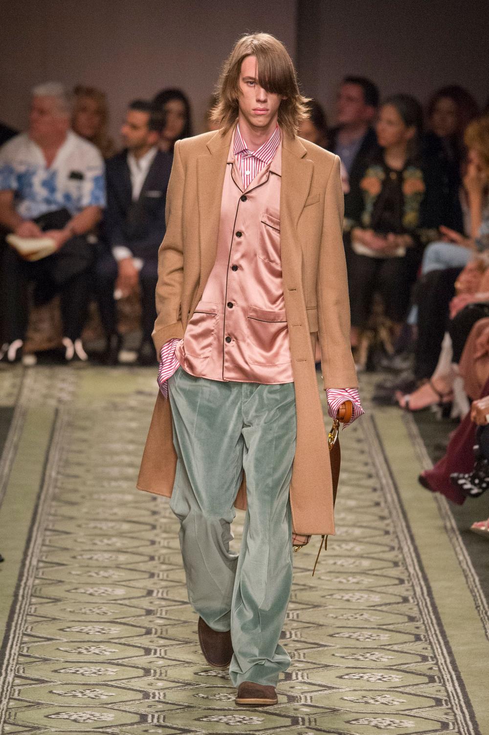 Défilé Burberry Automne 2016 Prêt-à-porter