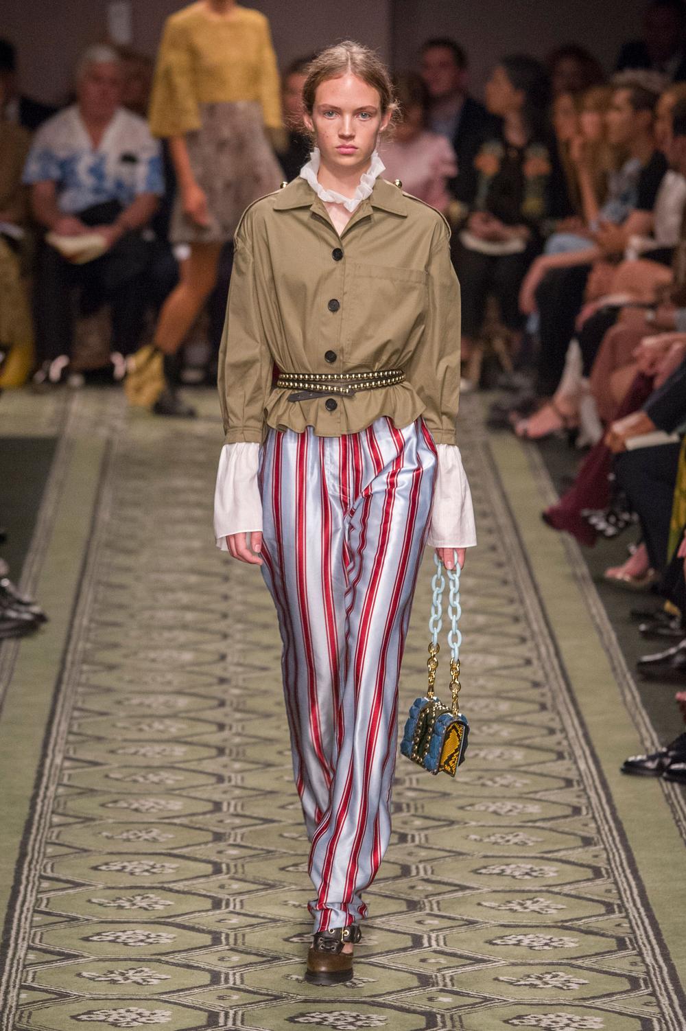 Défilé Burberry Automne 2016 Prêt-à-porter
