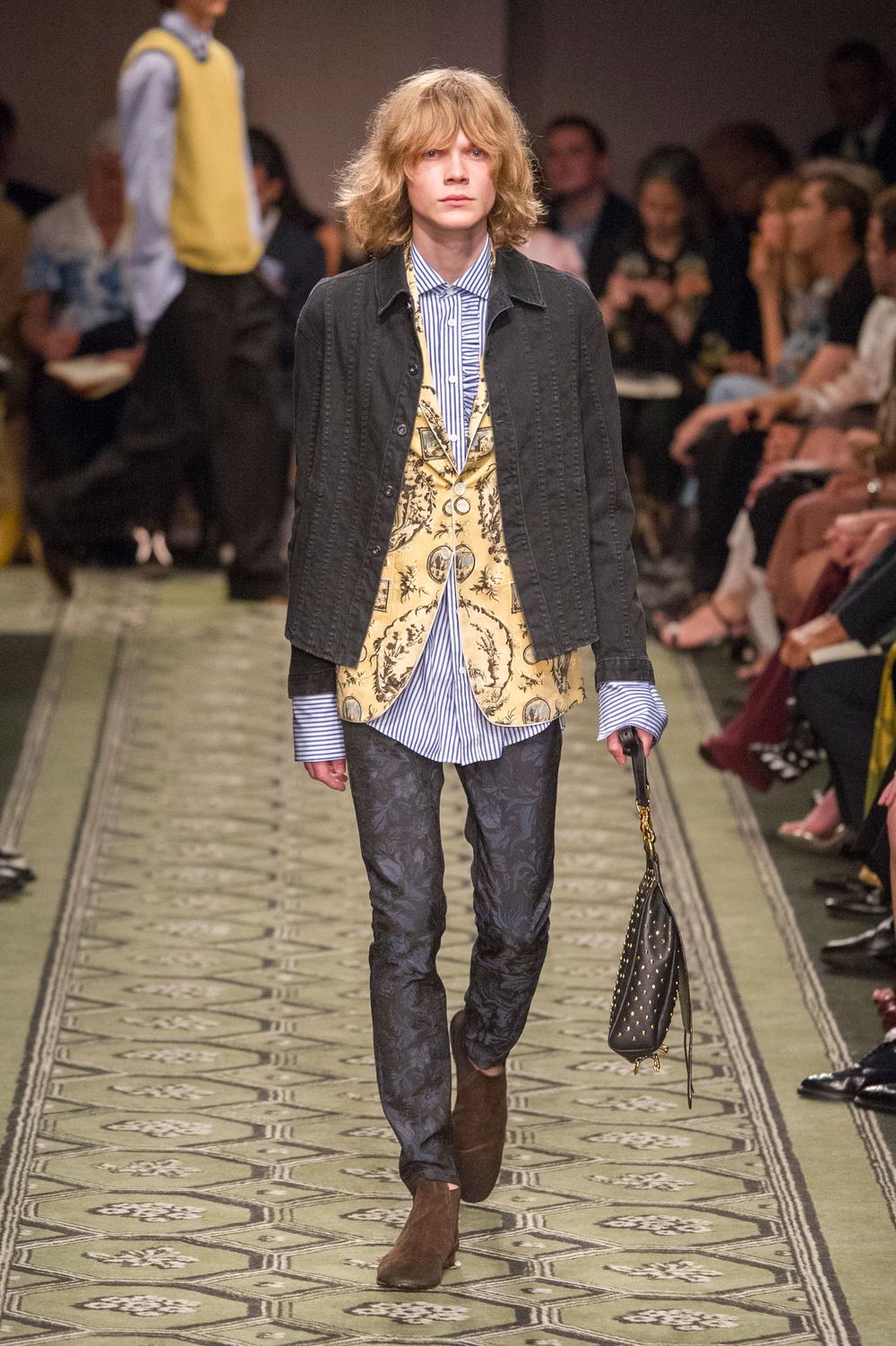 Défilé Burberry Automne 2016 Prêt-à-porter